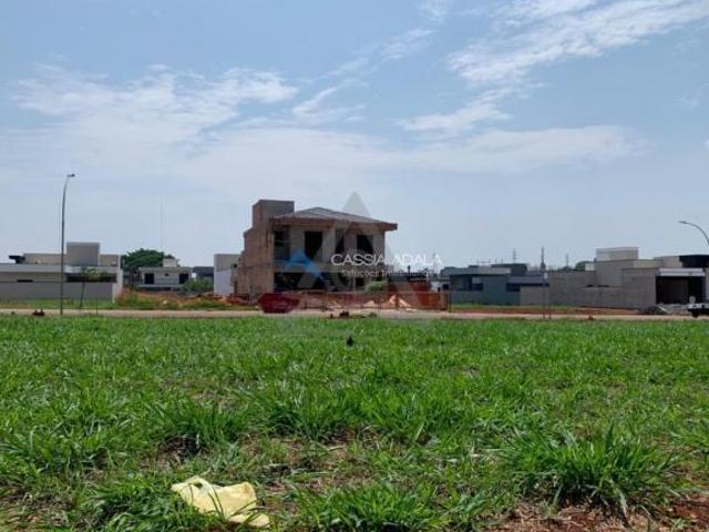 Terreno à venda em Paulínia, Parque Brasil 500, com 300 m², Residencial Royal Garden