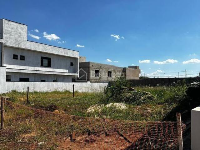 terreno à venda em Parque Brasil 500