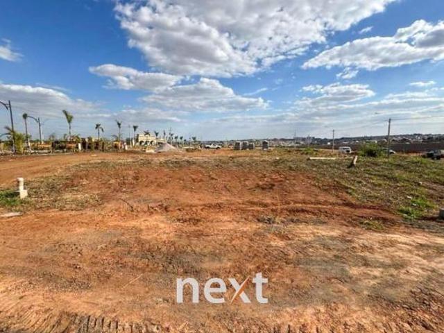 terreno à venda em Parque Brasil 500