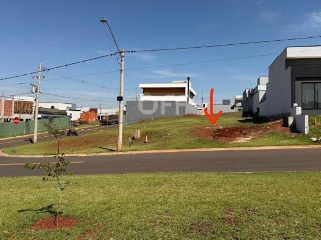 terreno à venda em Parque Brasil 500