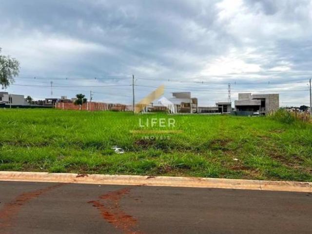 terreno à venda em Parque Brasil 500