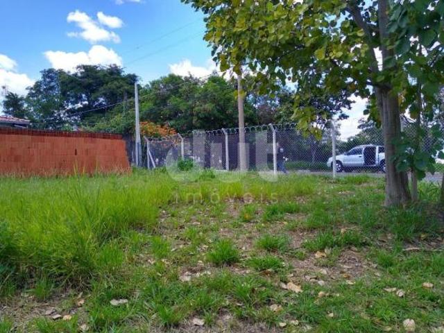 terreno à venda em Parque das Universidades