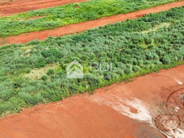 terreno à venda em Parque das Flores