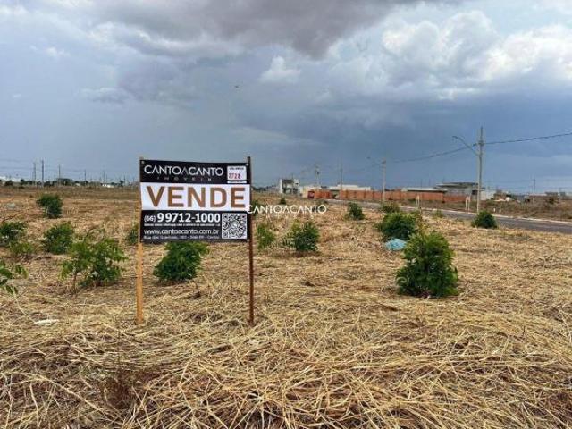Terreno à venda em Parque do Lago