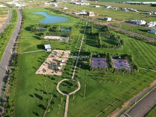 Terreno à venda em Parque do Lago