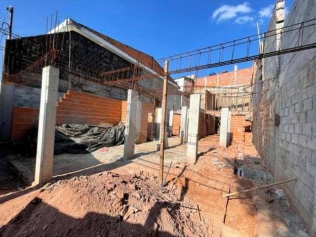 Terreno à venda em Parque independência SP