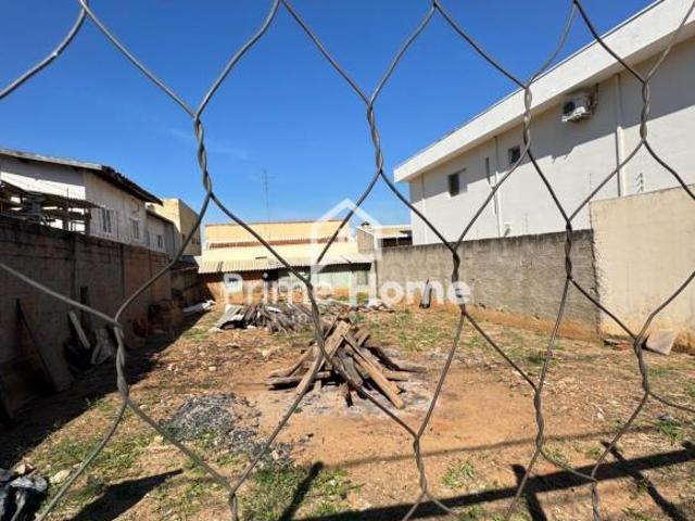 terreno à venda em Parque Jambeiro
