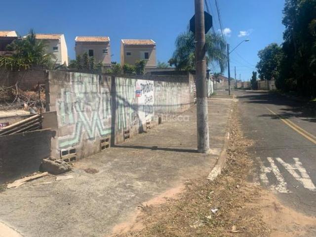 terreno à venda em Parque São Quirino