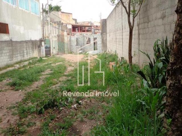 Terreno à Venda em Parque Santo Amaro SP