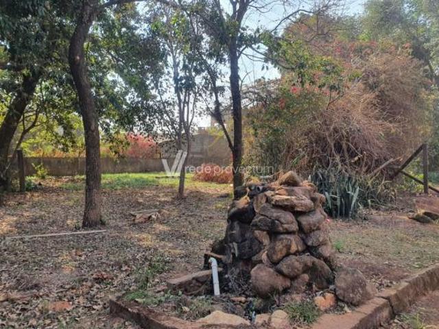 terreno à venda em Parque Xangrilá