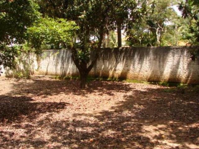 terreno à venda em Parque Xangrilá