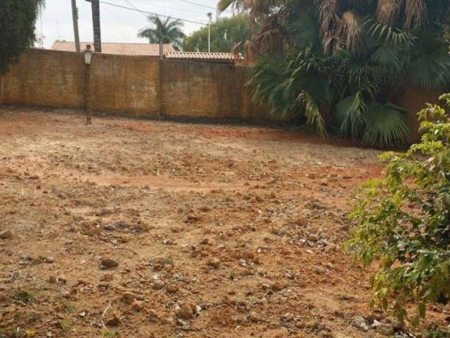 terreno à venda em Parque Xangrilá