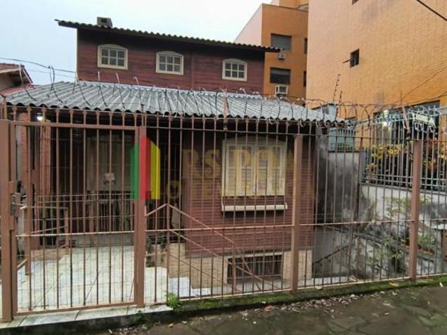 Terreno à venda em Petrópolis