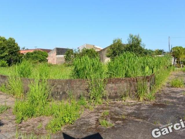 Terreno em Peruíbe no bairro Maria Helena Novaes