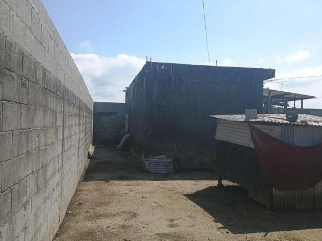 Terreno à venda em Peruíbe R$ 180.000,00