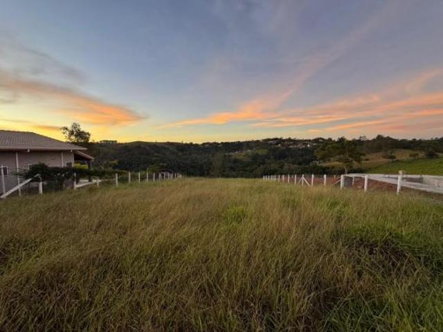 Terreno a venda em Pinhalzinho