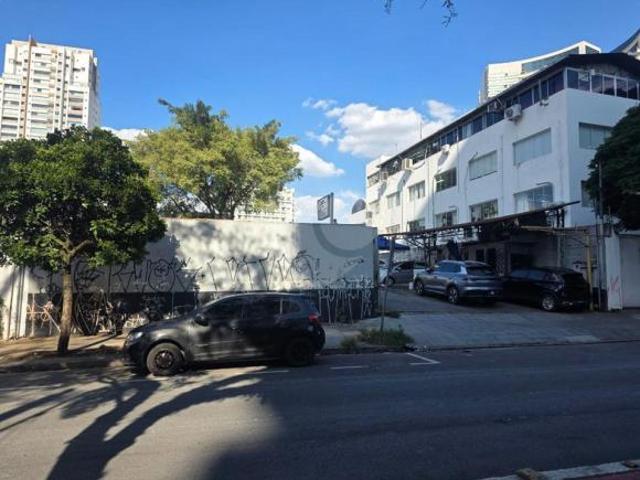Terreno à venda em Pinheiros SP