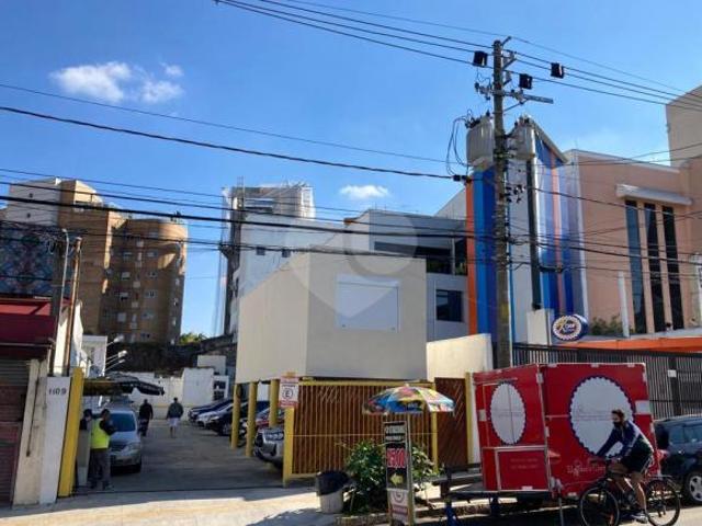 Terreno à venda em Pinheiros SP