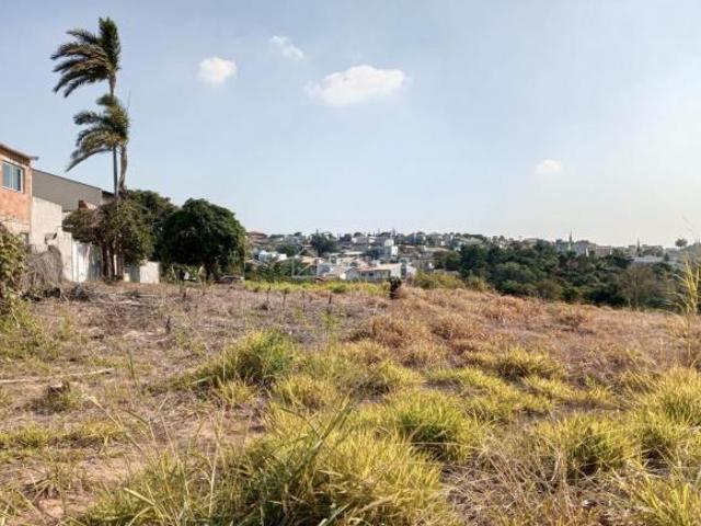 terreno à venda em Pinheirinho
