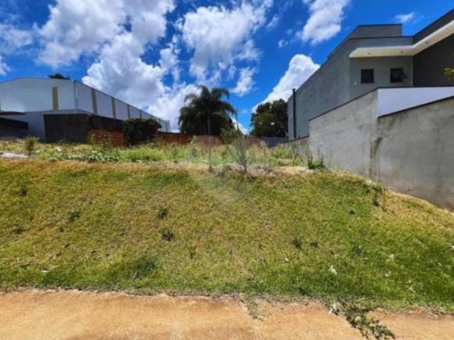 Terreno à venda em Pinheirinho SP
