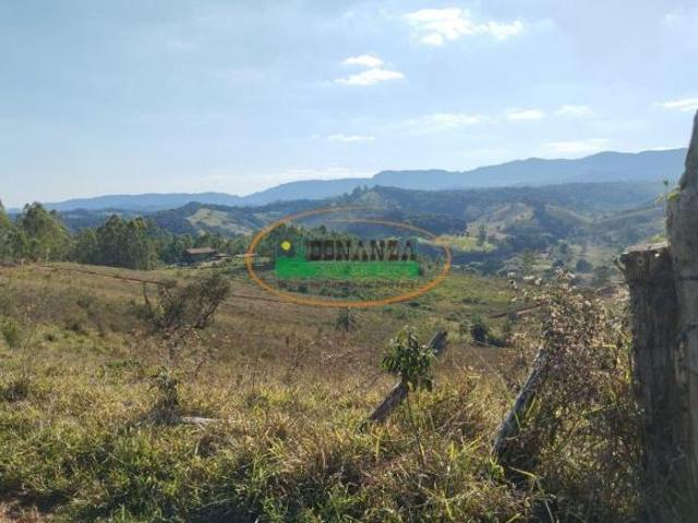 Terreno à venda em Prados