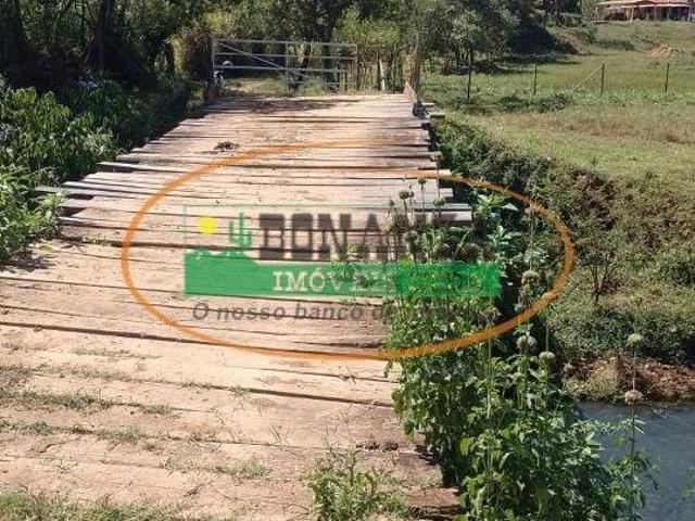 Terreno à venda em Prados