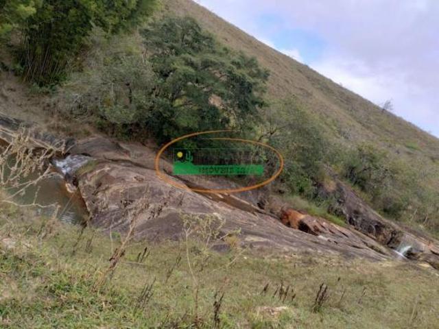 Terreno à venda em Prados