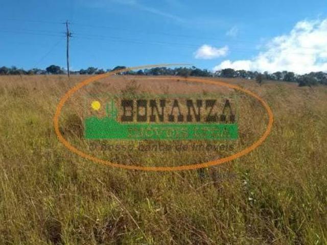 Terreno à venda em Prados