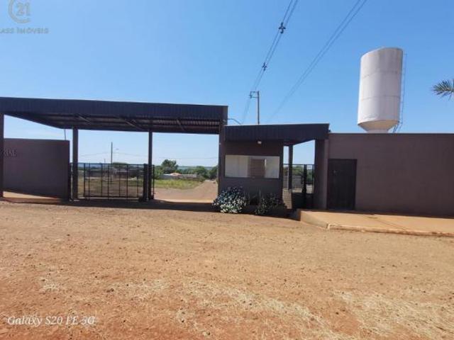 Terreno à venda em Primeiro de Maio, Centro, com 360 m²