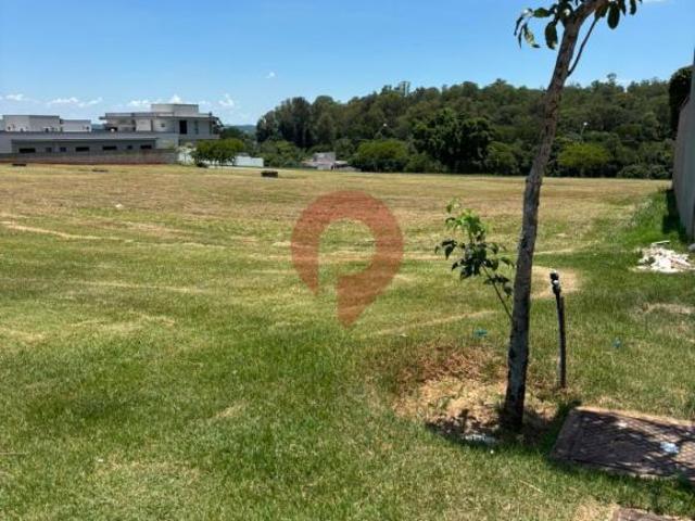 terreno à venda em Residencial Haras Patente