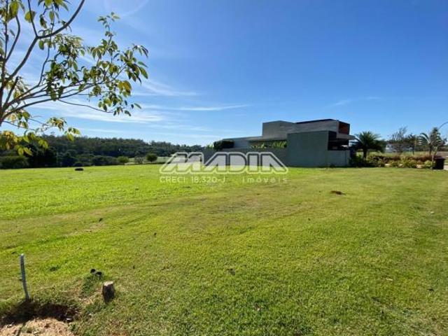 terreno à venda em Residencial Haras Patente