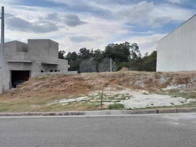 Terreno à venda em Residencial jatobás SP