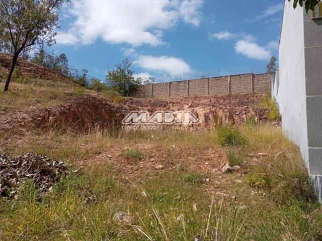 terreno à venda em Residencial Madre Maria Villac