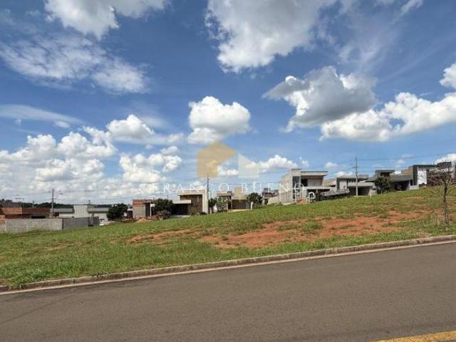 Terreno à venda em Residencial Maria Júlia