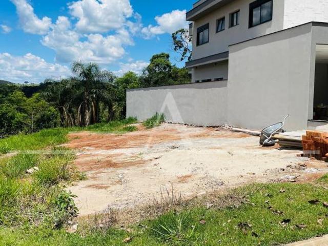 Terreno à venda em Residencial San Vitale