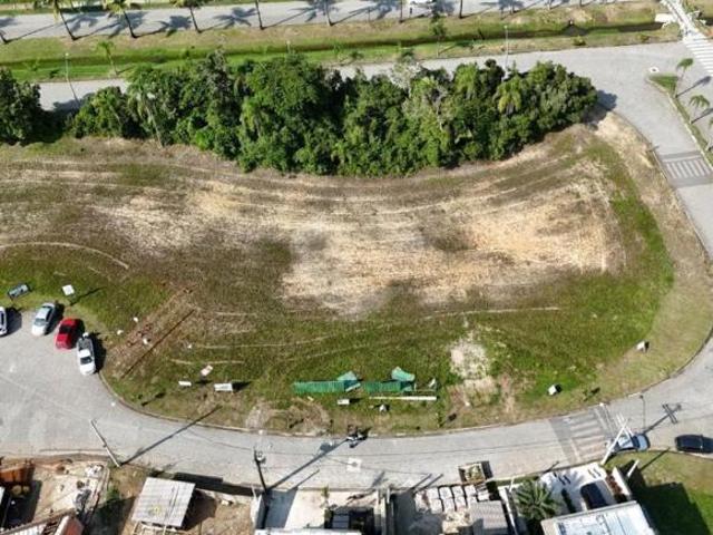 Terreno à venda em Riviera SP