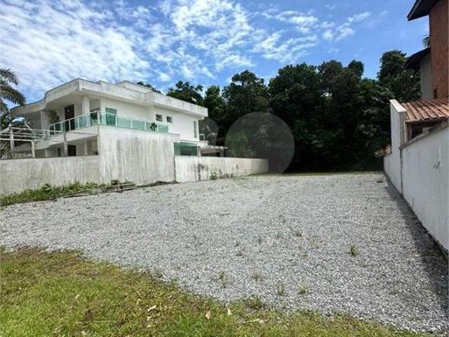 Terreno à venda em Riviera SP