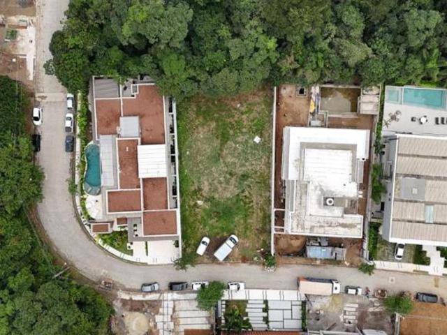 Terreno à venda em Riviera SP