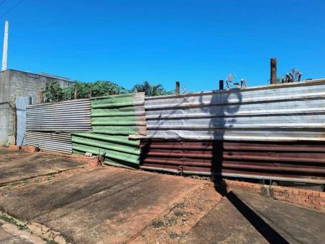 Terreno à venda em Rio das Pedras, Centro, com 360 m²