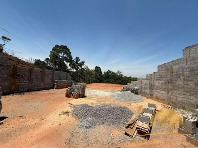 Terreno à Venda em Terra Preta – 1.100 m²