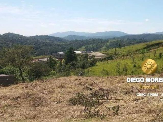 Terreno á venda em Terra Preta com 1.050 m²