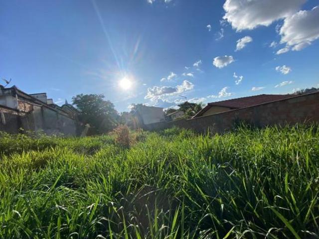 Terreno à venda em Trevo