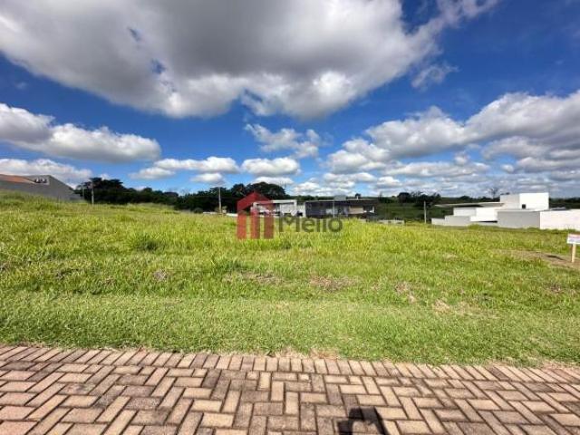 Terreno à venda em Umuarama PR, no Parque Interlagos II 297m² de área! Venha conferir essa oportun