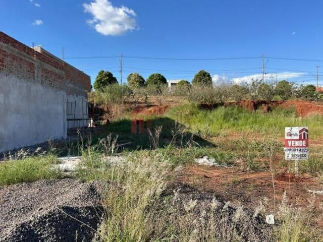 Terreno à venda em Umuarama PR, Parque Residencial Metropolitano II 245,00 m² de área!