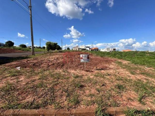 Terreno à venda em Umuarama PR, Parque Residencial Metropolitano II, 342,30m² de área. Aproveite ess