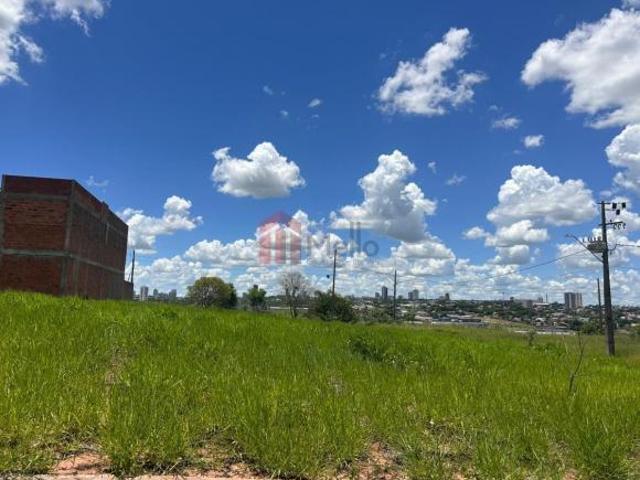 Terreno à venda em Umuarama PR, Parque Residencial Belo Horizonte: 200m² de oportunidade única!