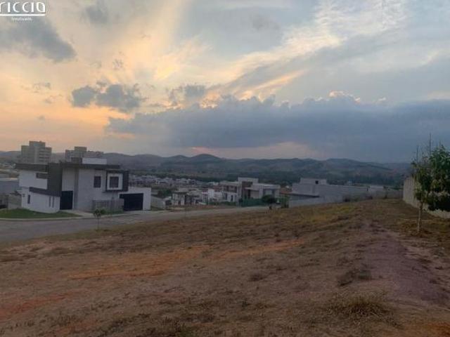 Terreno à venda em Urbanova