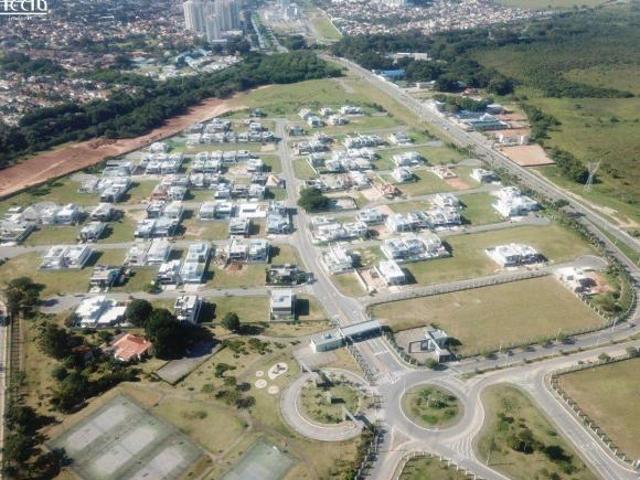 Terreno à venda em Urbanova