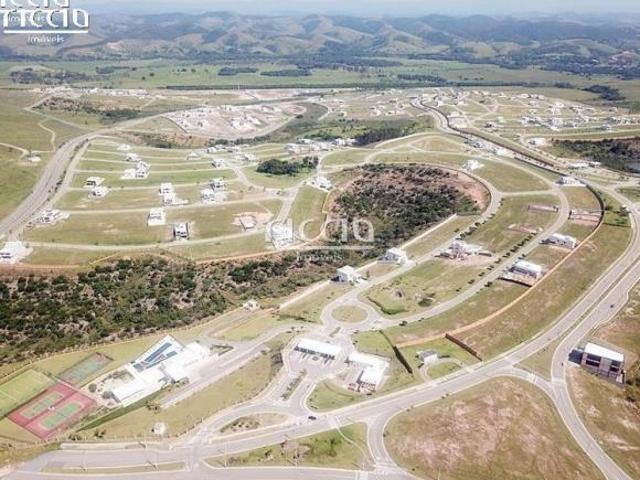Terreno à venda em Urbanova