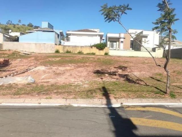 Terreno a Venda em Valinhos